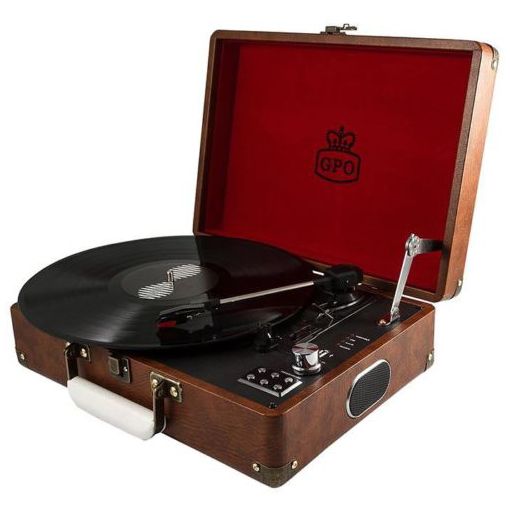 AttachéBR - Charlie Shiels